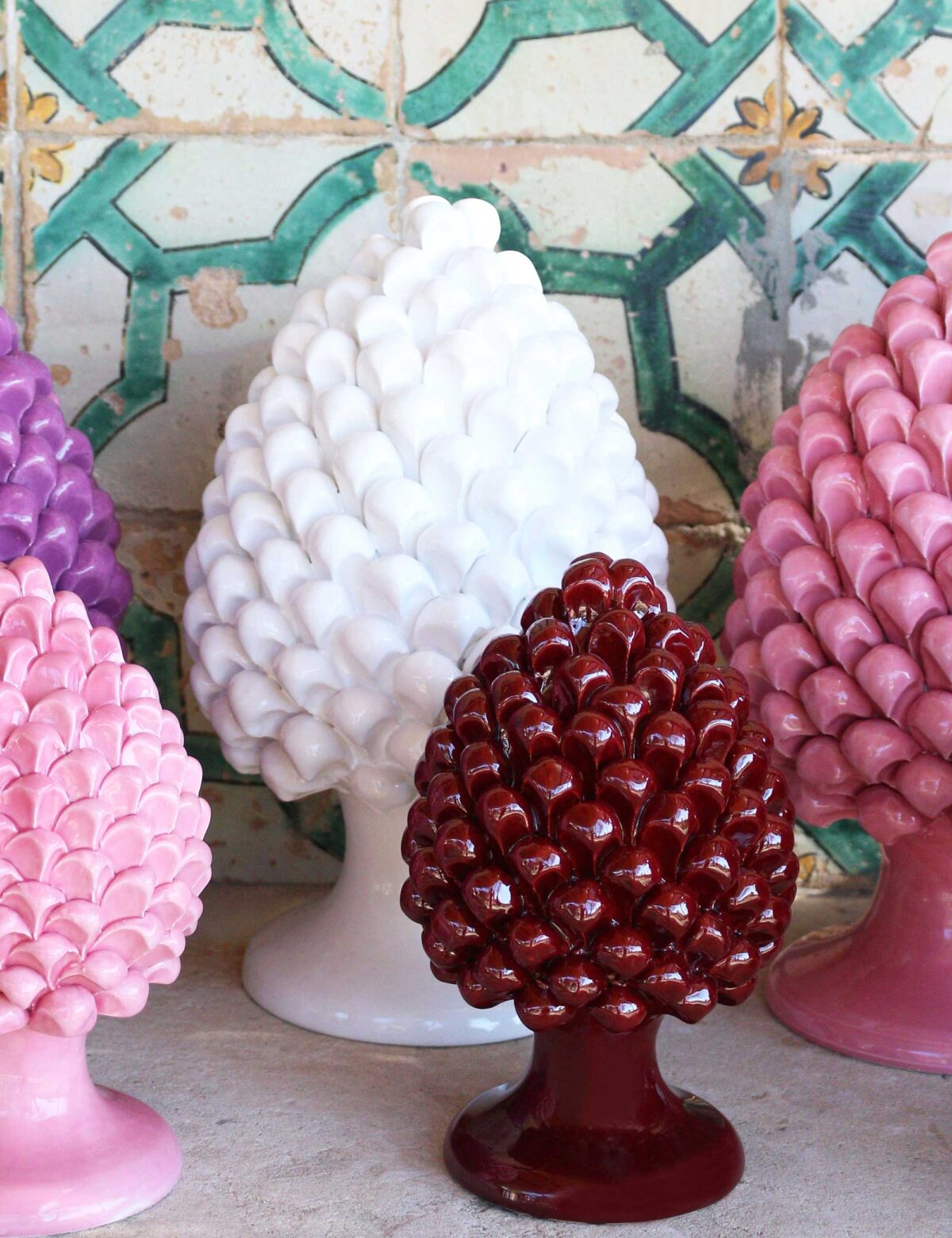 Sicilian ceramic pine cone color cherry 20cm | Maremoro