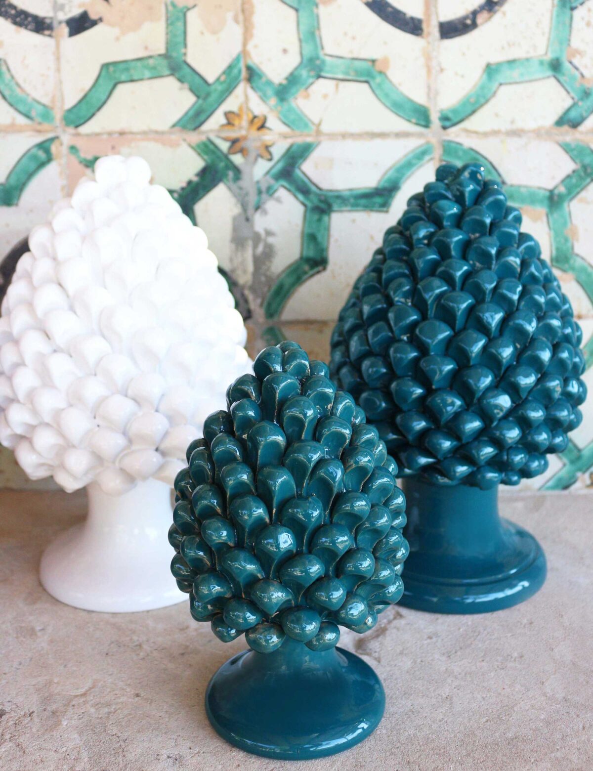 Sicilian ceramic pine cone color ottanio 20cm | Maremoro